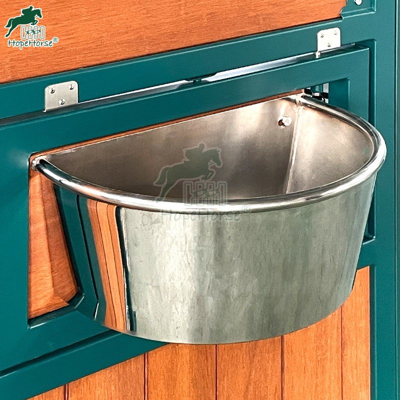 Horse Stall Feeders & Waterers & Hay Racks